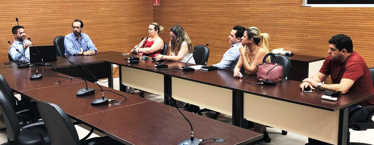 CRF-MT ESCLARECE DÚVIDAS DE FARMACÊUTICOS SOBRE COMUNICADO DE AUSÊNCIA ... CRF-MT ESCLARECE DÚVIDAS DE FARMACÊUTICOS SOBRE COMUNICADO DE AUSÊNCIA ...